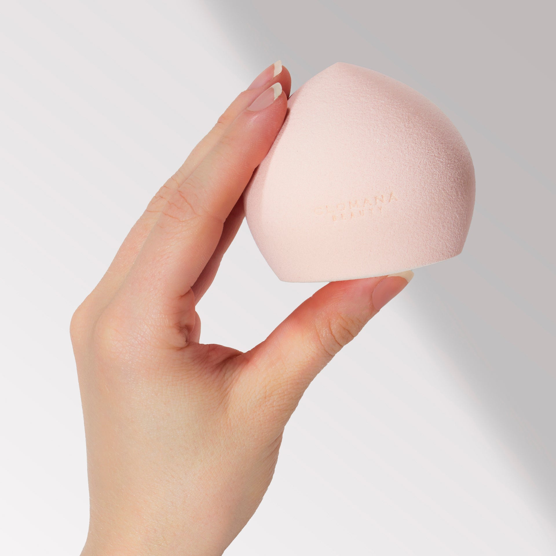 Mega Marshmallow Sponge - Shape 2 – CLOMANÁ Beauty