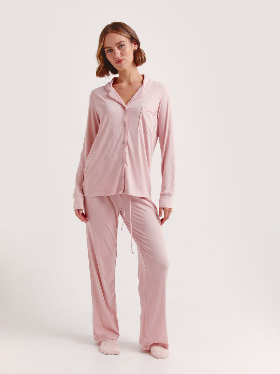 CMFRT - Luxury Soft Long Pyjama Set - Chloe – CLOMANÁ Beauty